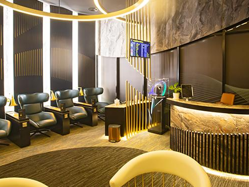 Buy Here Now Lounge - LoungeReview.com